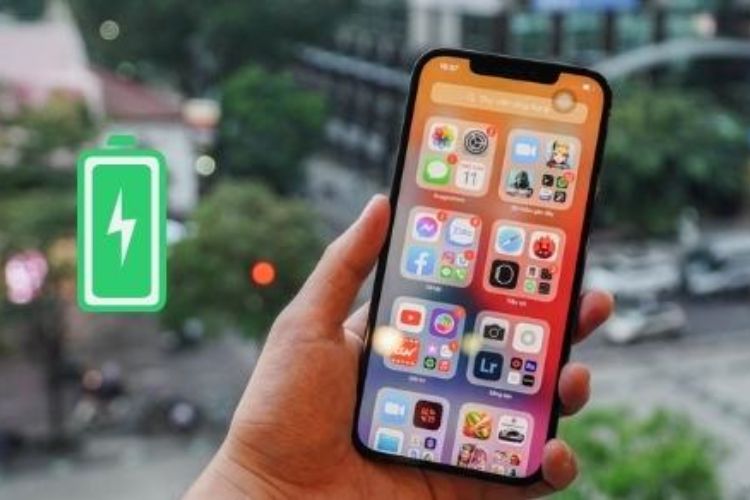 Thay pin iPhone 12 Pro Max Chính Hãng | Giá Rẻ | Uy Tín tại TPHCM